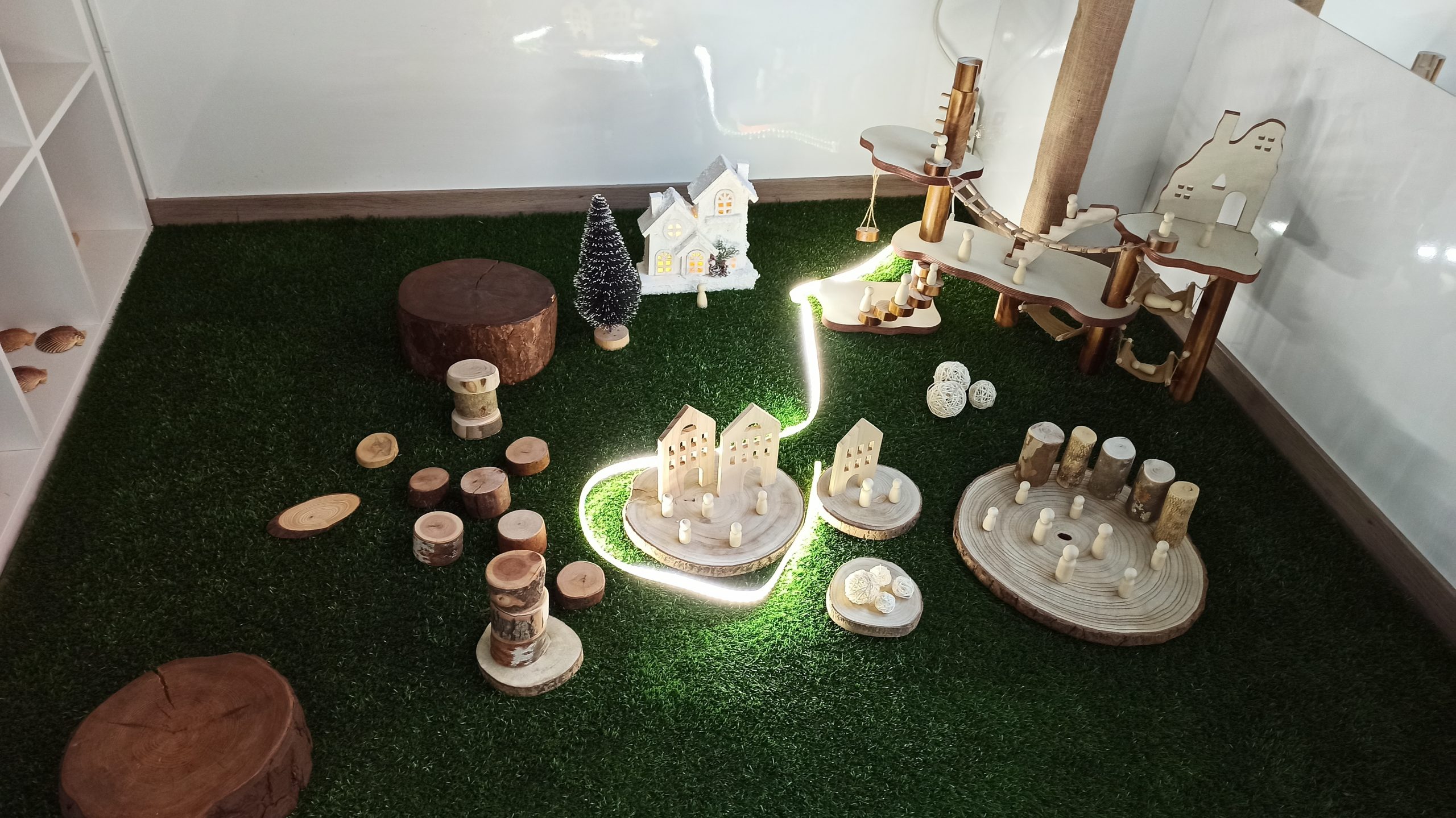 El juego con minimundos - Escuela Infantil Be You